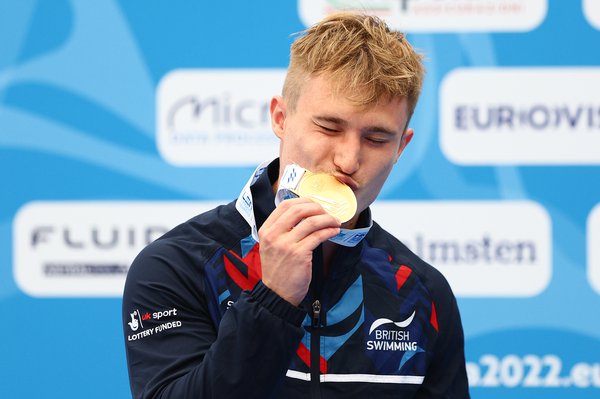 Laugher strikes gold in springboard win | Diving News | British Swimming