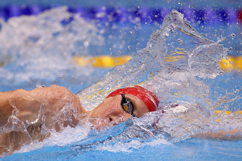 Peters and Proud edged out in thrilling fly final | Swimming News ...