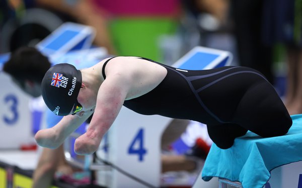 Challis and Summers-Newton headline on penultimate night in Manchester ...