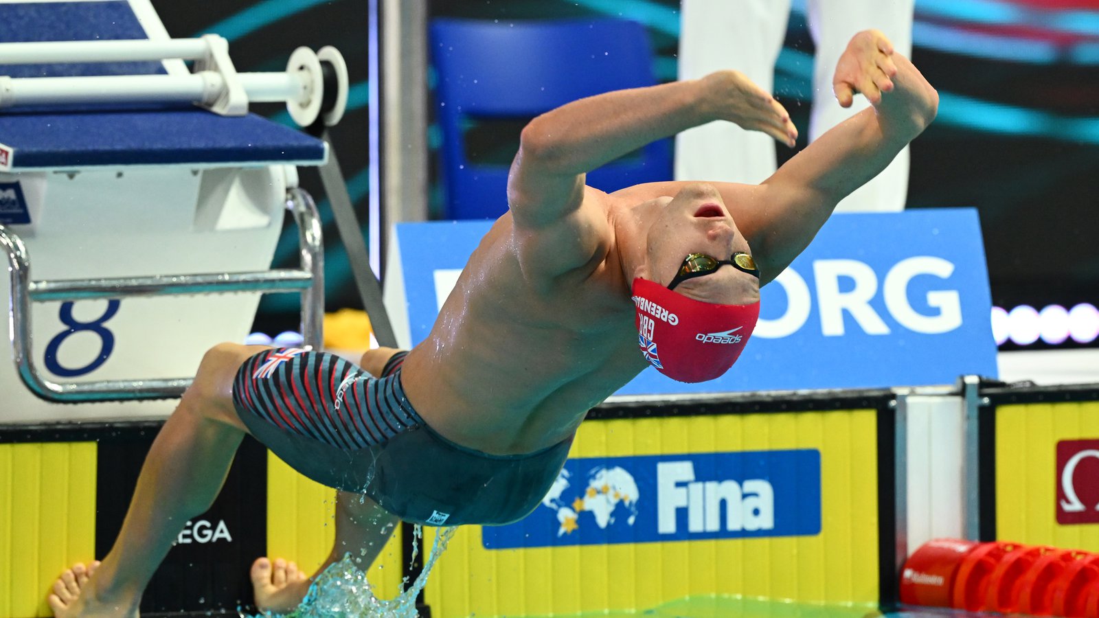 Multiple Brits advance in second European heats session | Swimming News ...