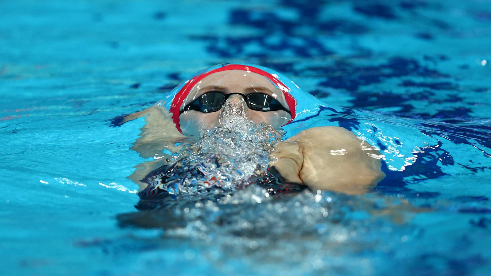 Harris heads the way as four qualifiers progress | Swimming News ...