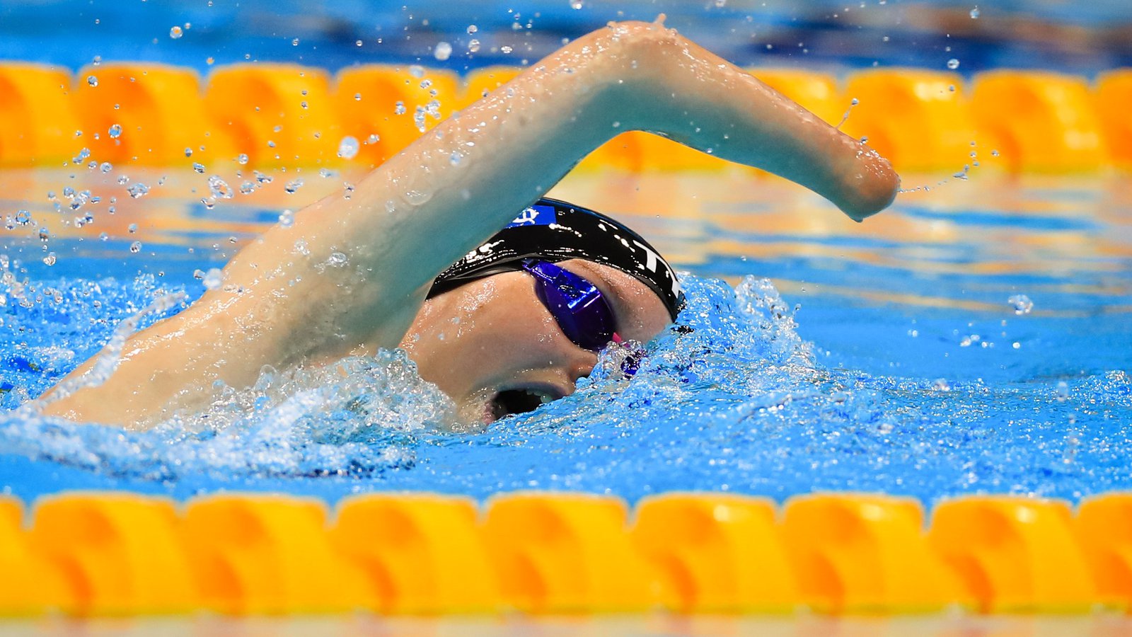 Shaw sails into Friday night finals | Para-Swimming News | British Swimming