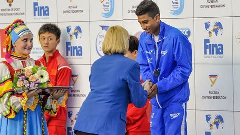 Kothari wins World Junior bronze | British Swimming
